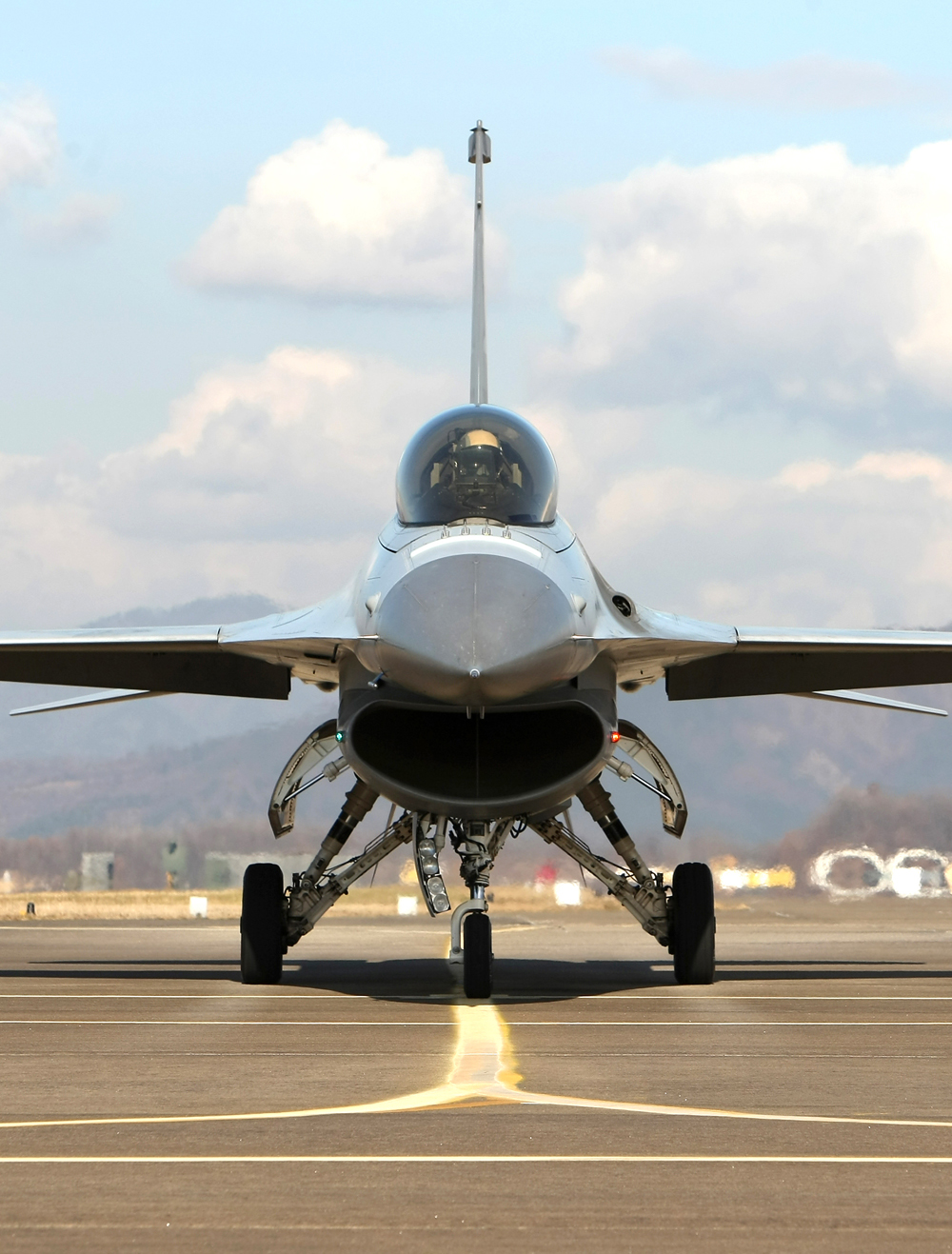 KF-16 개량사업 차질, 미 공군도 책임 있다?